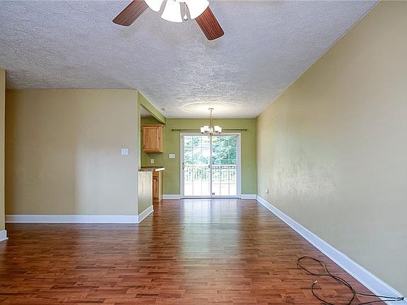 106 Longview Dr, Irwin, PA 15642 | MLS #1627382 | Zillow