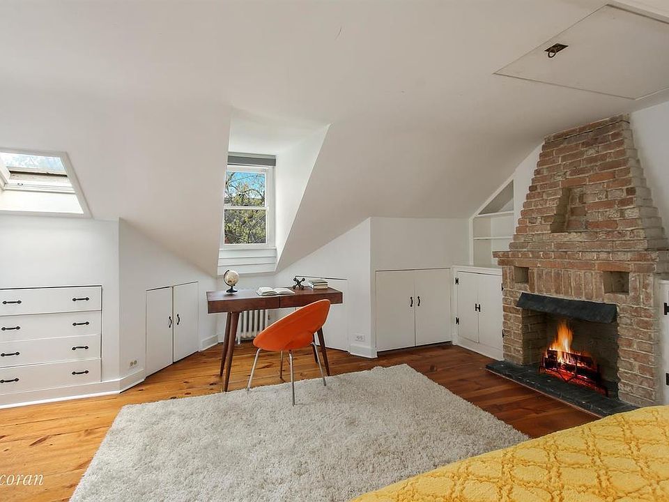 17 Commerce St, New York, NY 10014 | Zillow