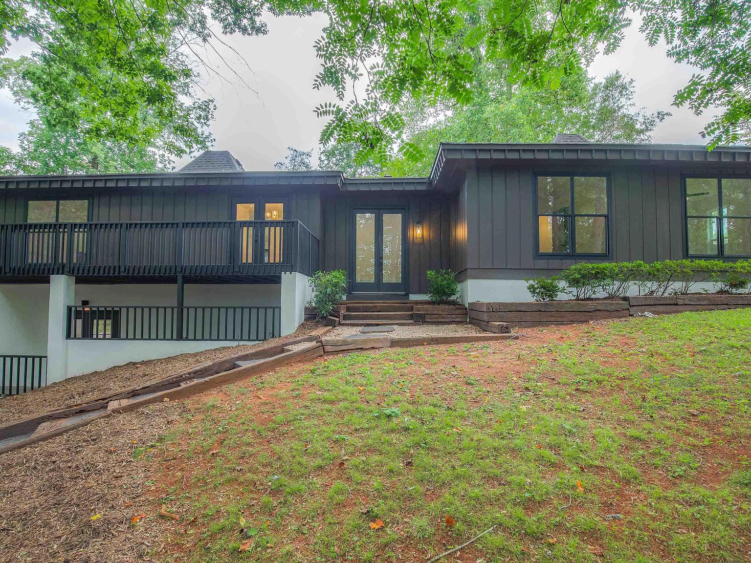 15 Riverview Dr, Greenville, SC 29611 | Zillow