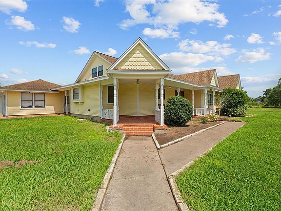 124 Country Rd, Angleton, TX 77515 | MLS #22625479 | Zillow