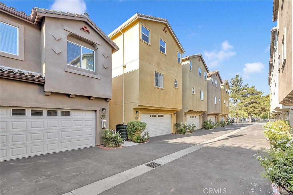 16856 Balboa Ln, Lake Balboa, CA 91406 | Zillow