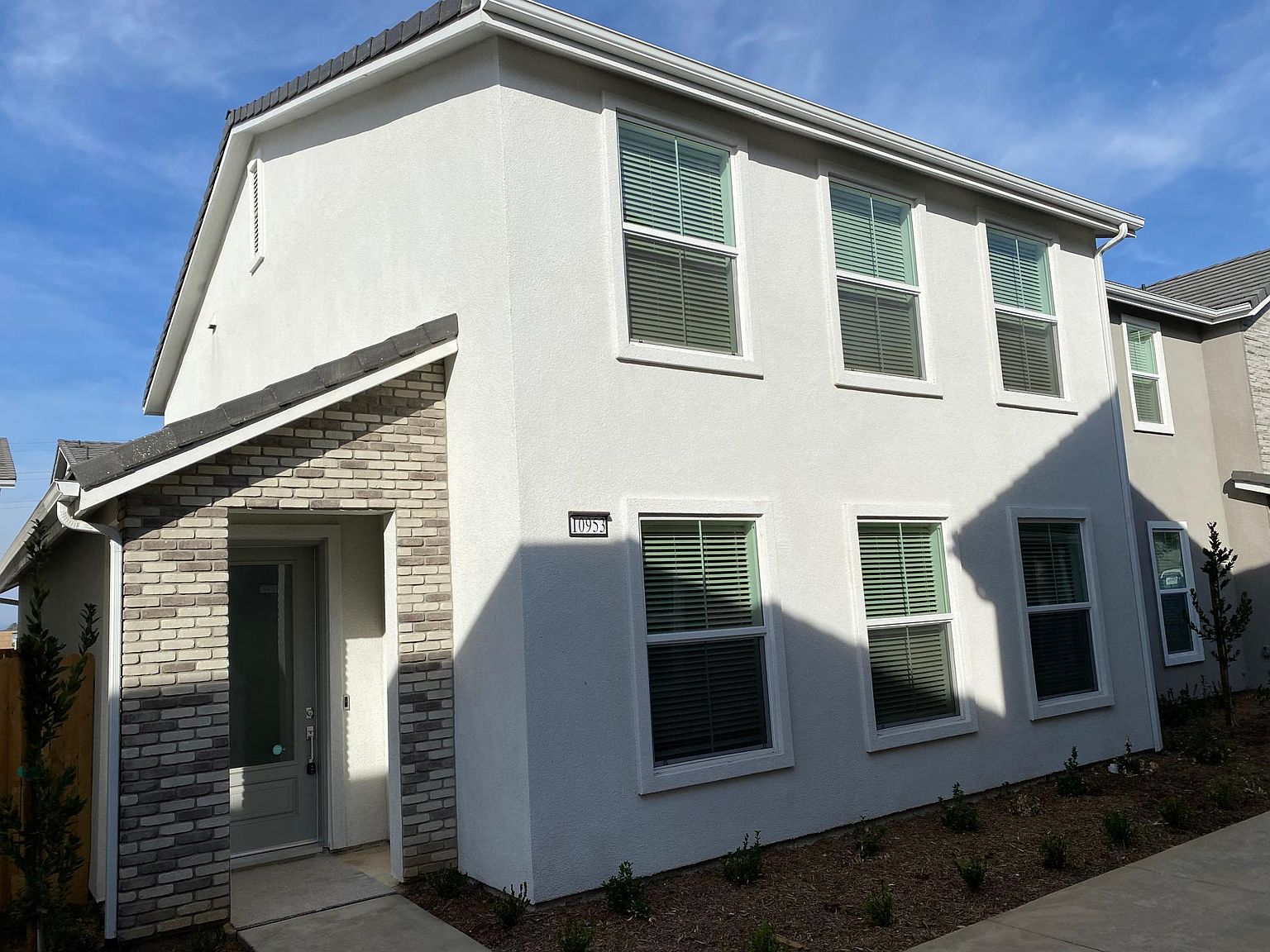 10953 N Honeysuckle Dr, Fresno, CA 93730 | Zillow