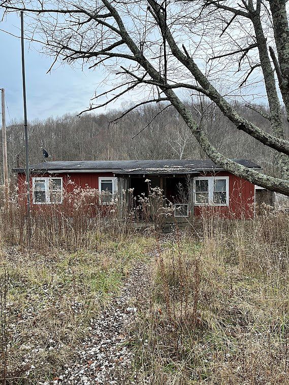 1561 Jollytown Rd, New Freeport, PA 15352 | Zillow