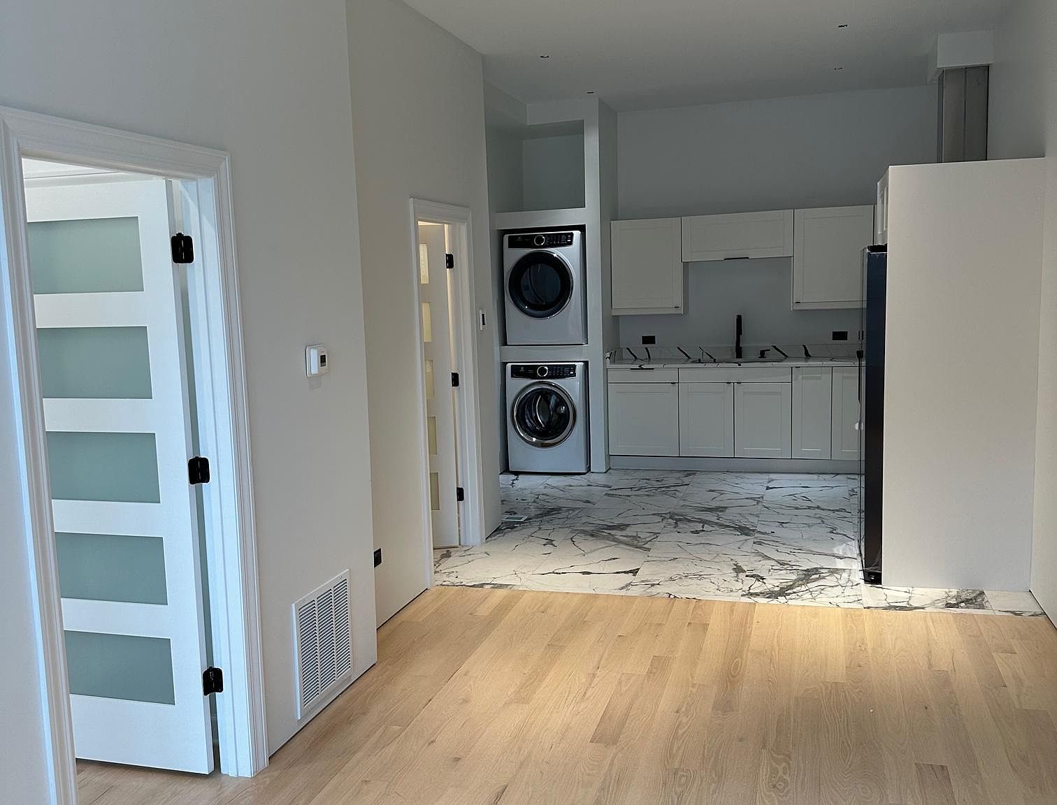 218 Washington St #1, Waukegan, IL 60085 | Zillow