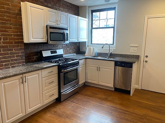 267 Washington Ave APT 3A, Winthrop, MA 02152 | Zillow