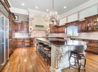 9205 Falcon Ridge Dr, Lenexa, KS 66220 | MLS #2243647 | Zillow