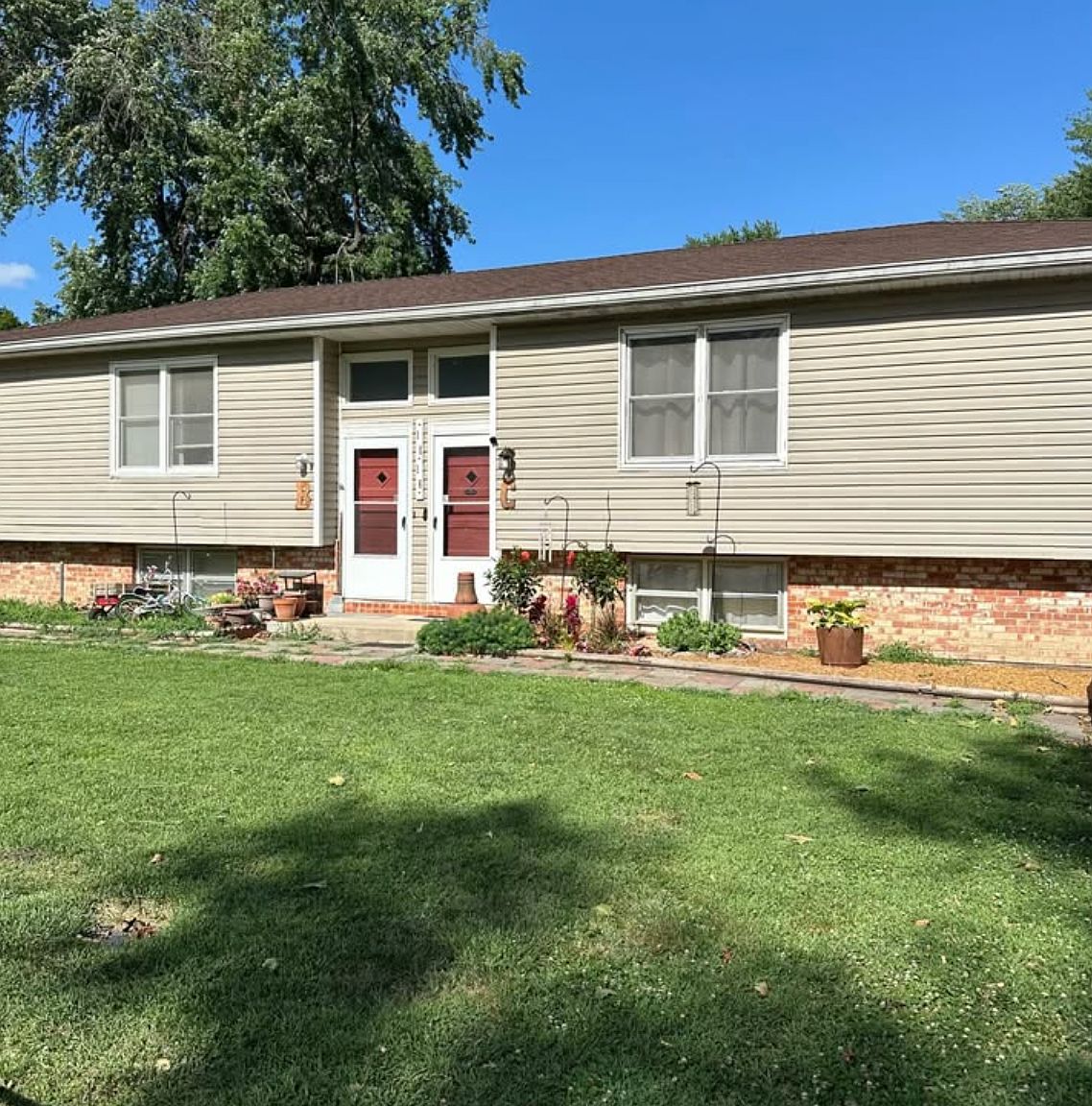 1116 Pine St APT A, Eudora, KS 66025 | Zillow