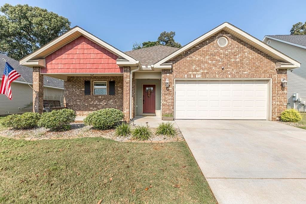 109 Hawks Ridge Trce, Byron, GA 31008 | Zillow