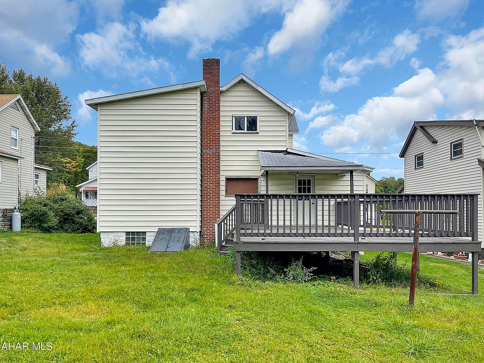 125 4th St, Twin Rocks, PA 15960 | Zillow