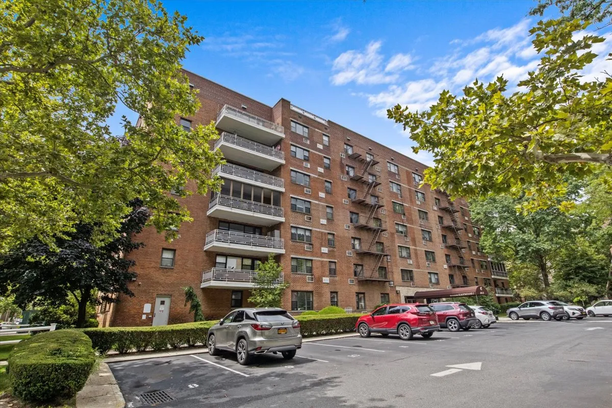89-35 155th Avenue #3M in Lindenwood, Queens | StreetEasy