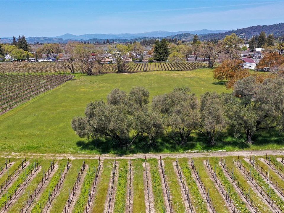 3281 Fulton Rd, Fulton, CA 95439 | MLS #323025673 | Zillow