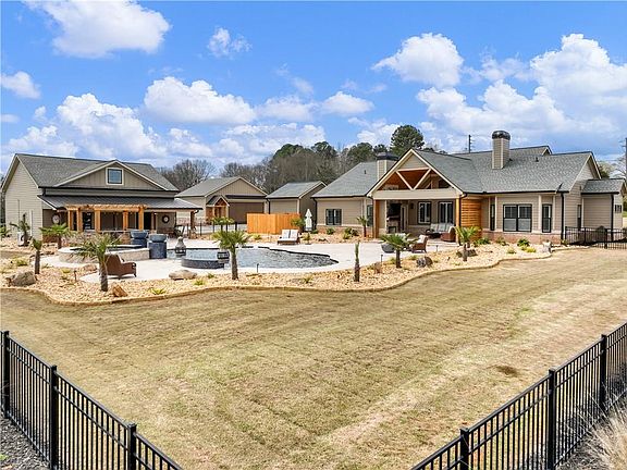 1044 Austin Rd, Winder, GA 30680 | MLS #7355543 | Zillow