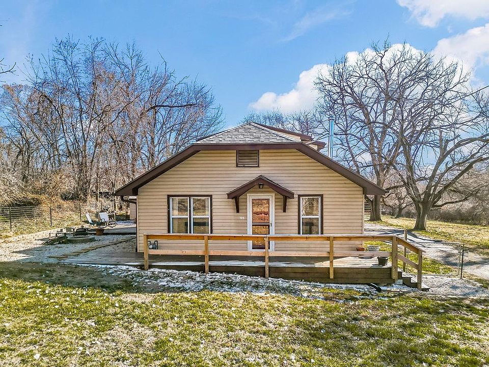 7915 Richland Ave, Kansas City, KS 66111 | Zillow