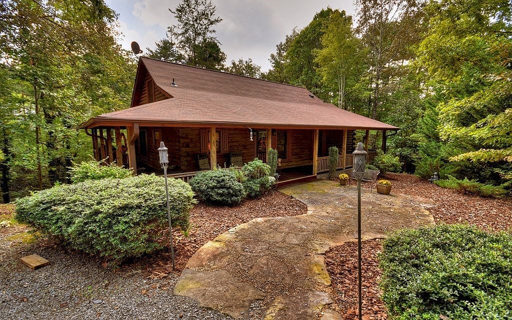 105 Bear Paw Path, Banner Elk, NC 28604 | Zillow