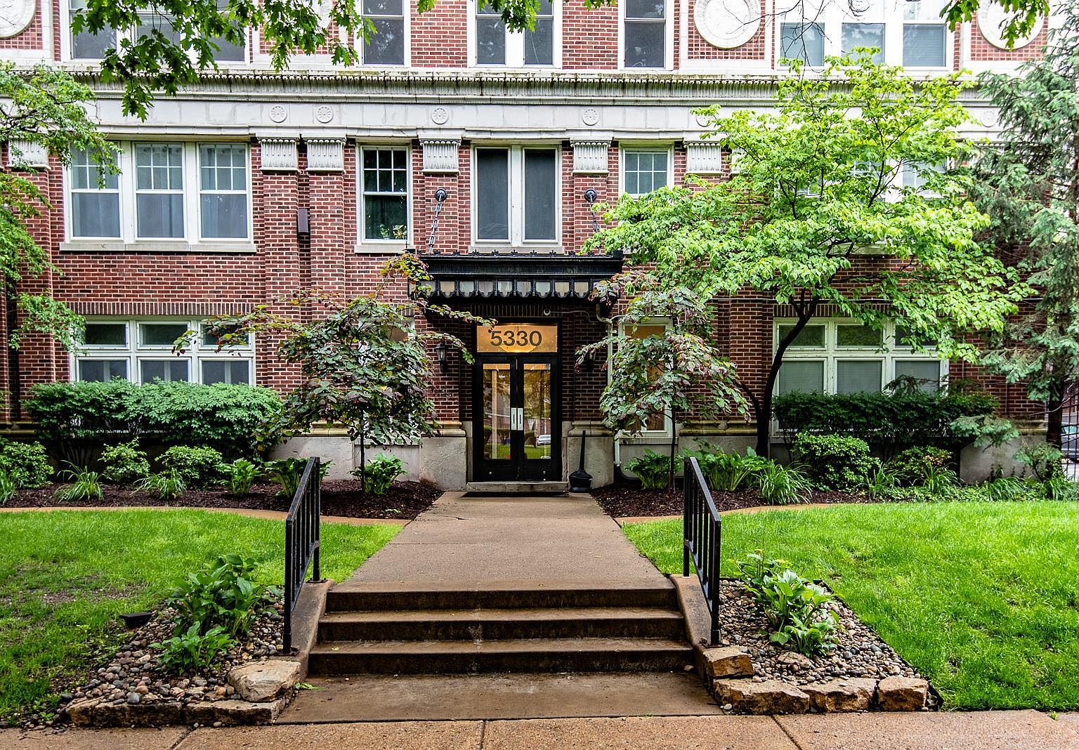 5330 Pershing Ave APT 501, Saint Louis, MO 63112 | Zillow
