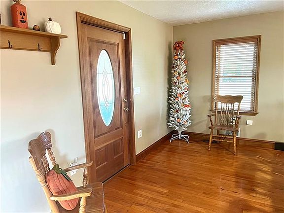 322 Perry Ave, Belle Vernon, PA 15012 | MLS #1627706 | Zillow