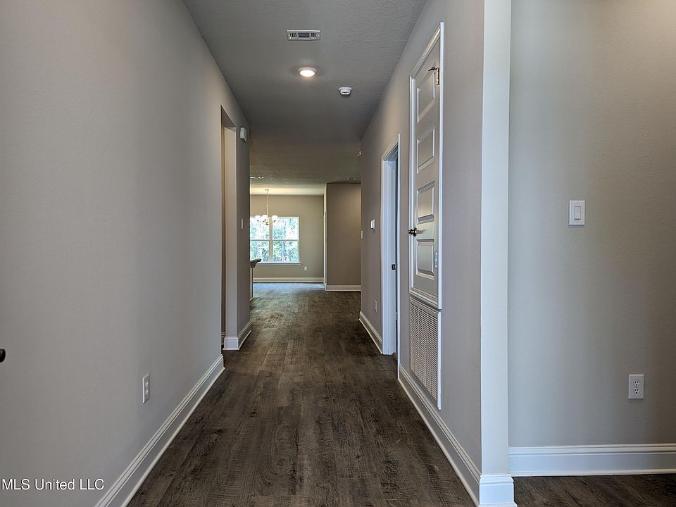 7816 Coral Ln, Ocean Springs, MS 39564 | Zillow