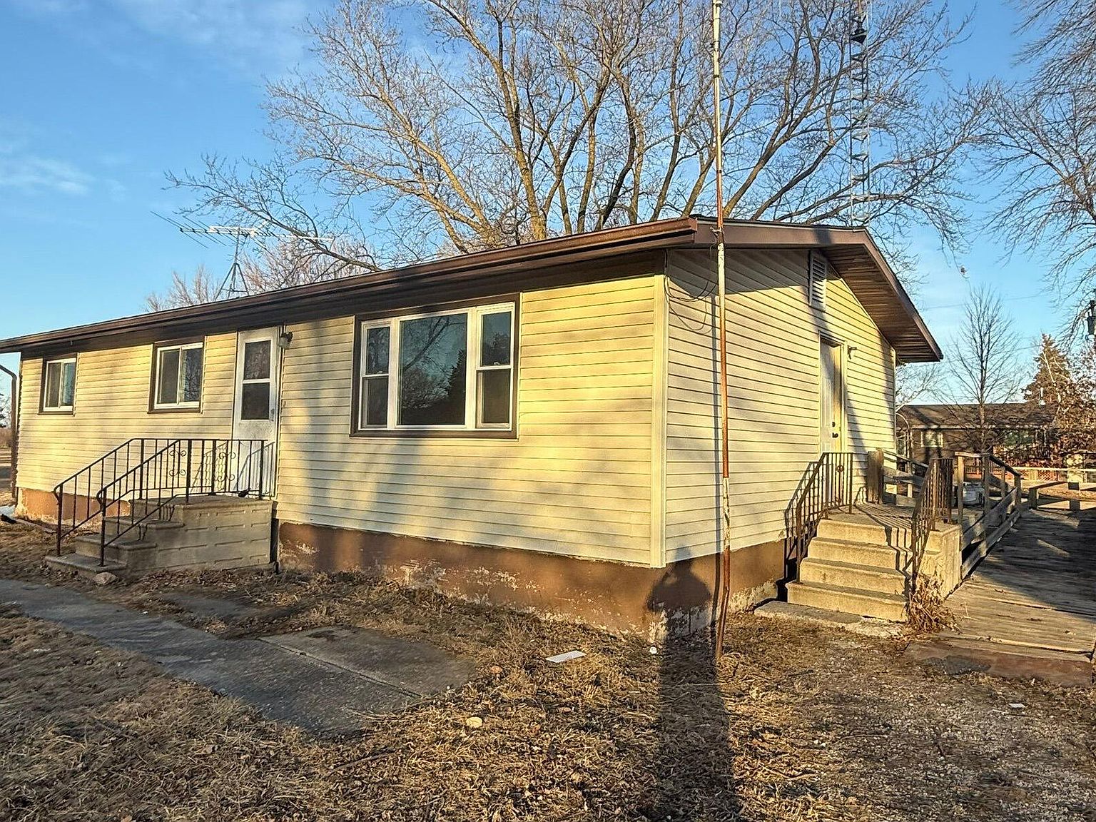 30488 249th Ave, Burnside, IA 50521 | Zillow