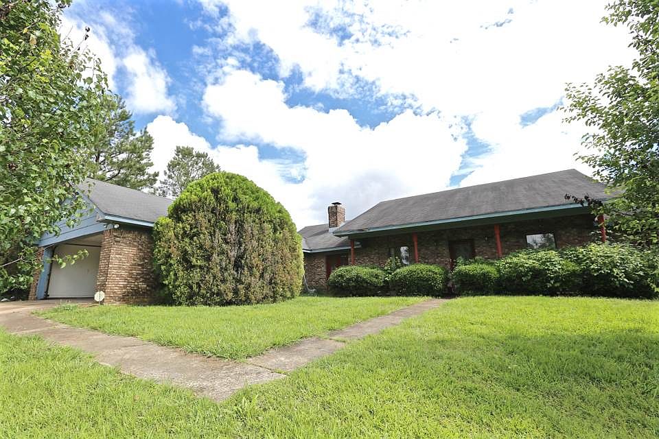 1563 W Northside Dr, Clinton, MS 39056 | Zillow