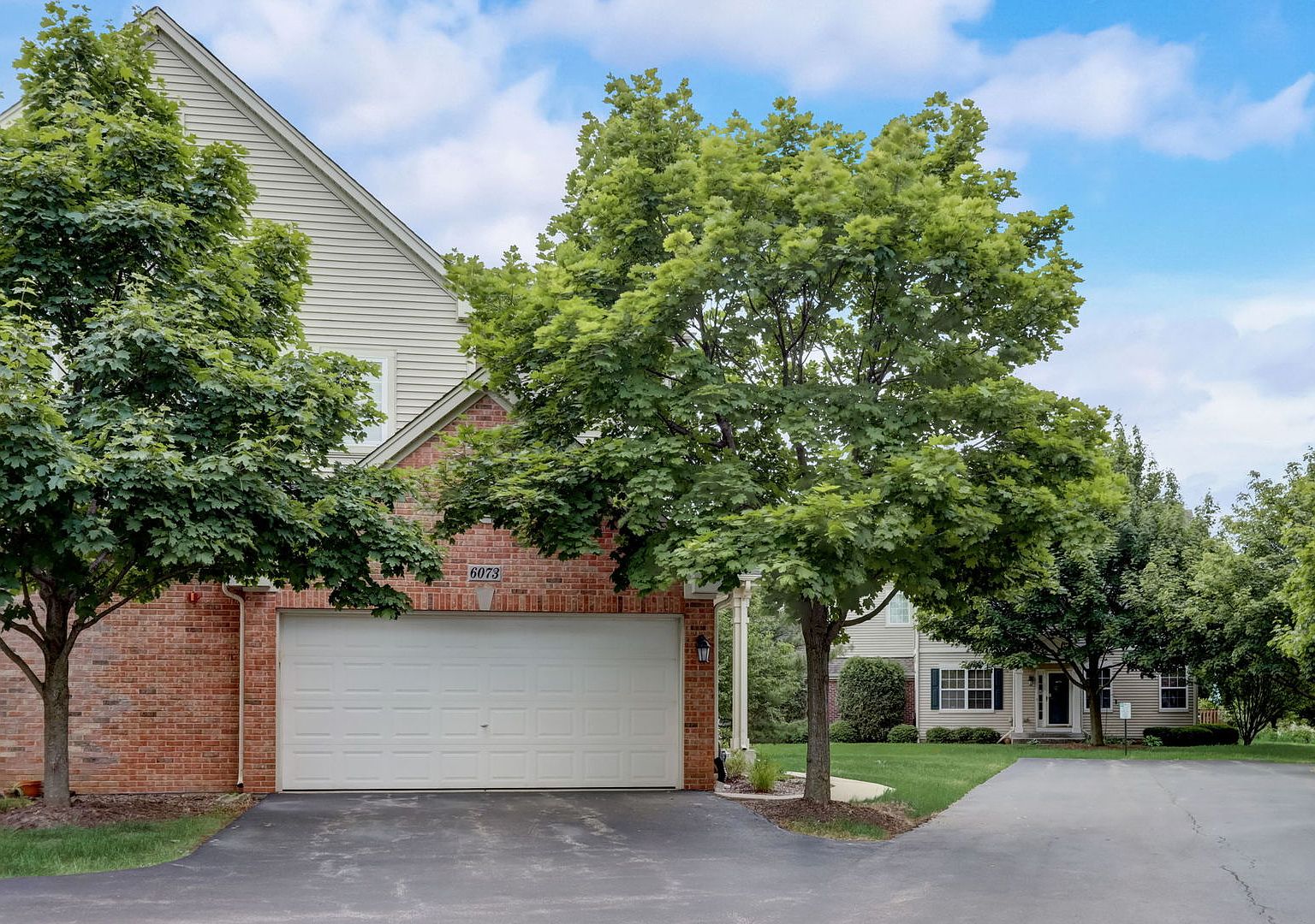 6073 Canterbury Ln #33-5, Hoffman Estates, IL 60192 | MLS #11843463 ...