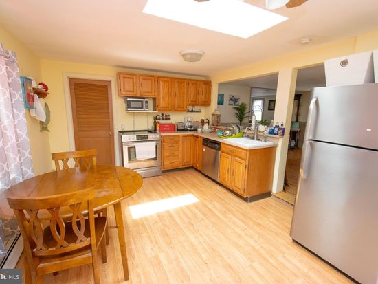 228 S Pennell Rd, Media, PA 19063 | MLS #PADE2002994 | Zillow