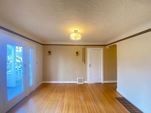 7618 8th Ave NW, Seattle, WA 98117 | Zillow