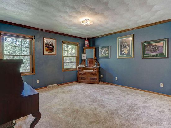 W9561 Lake Dr, Edgerton, WI 53534 | Zillow