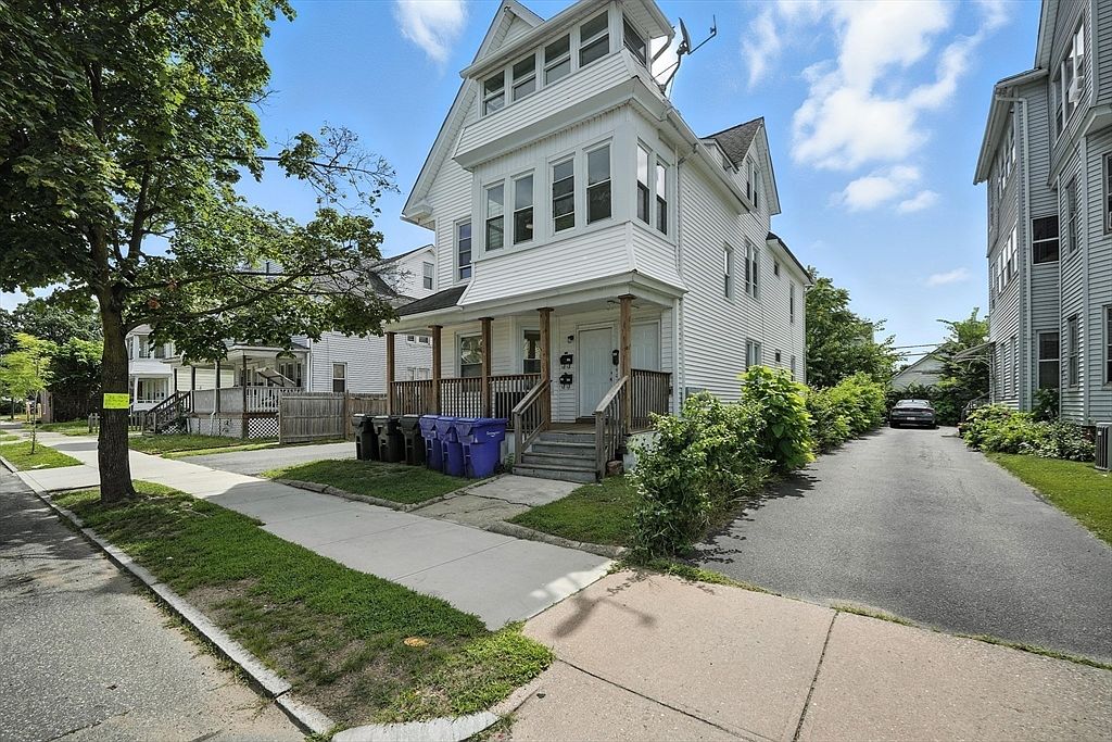 731-733 Carew St, Springfield, MA 01104 | Zillow