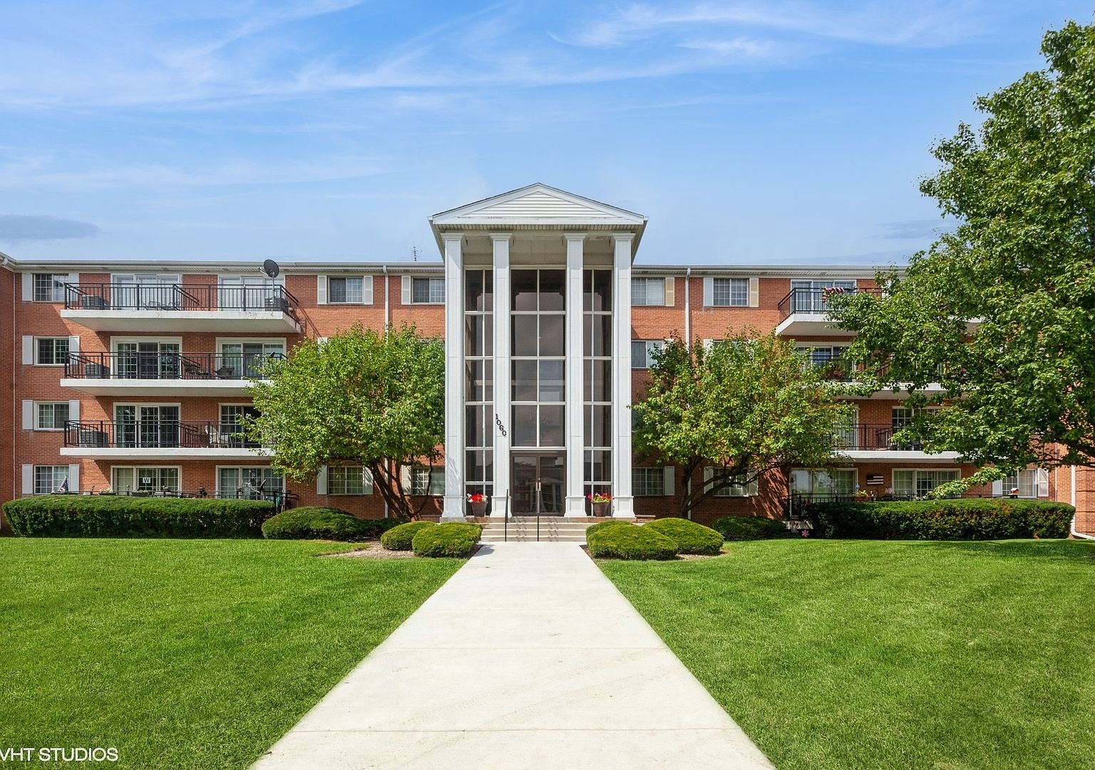 1060 N Farnsworth Ave APT 1312, Aurora, IL 60505 | Zillow