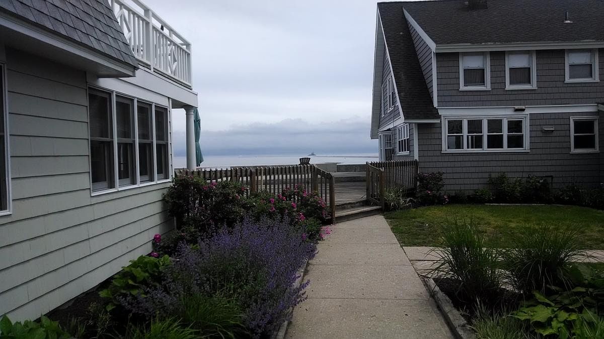 771 Fairfield Beach Rd, Fairfield, CT 06824 | Zillow