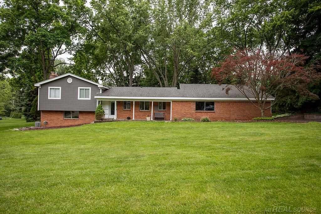1596 Kingsmere Cir, Rochester Hills, MI 48309 | Zillow