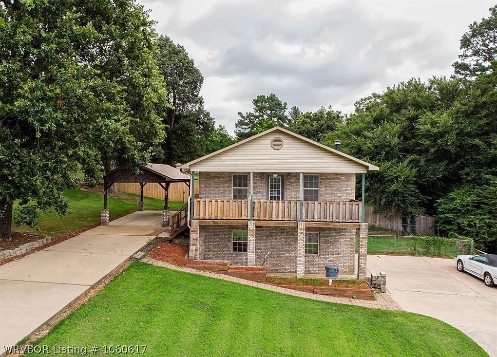 108 Young St, Arkoma, OK 74901 | Zillow