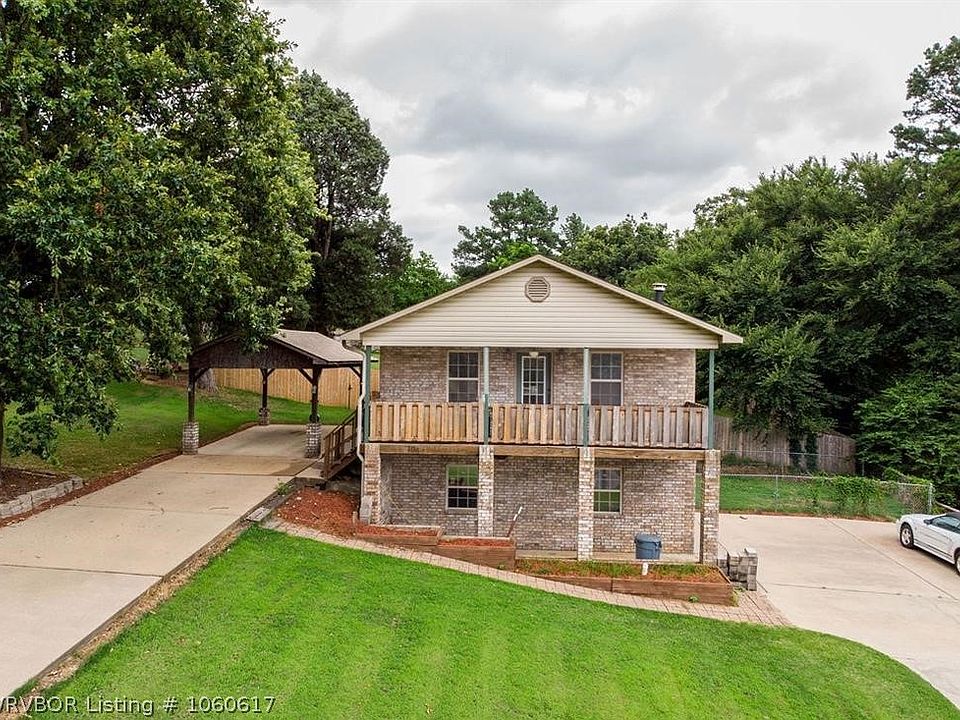 108 Young St, Arkoma, OK 74901 | Zillow