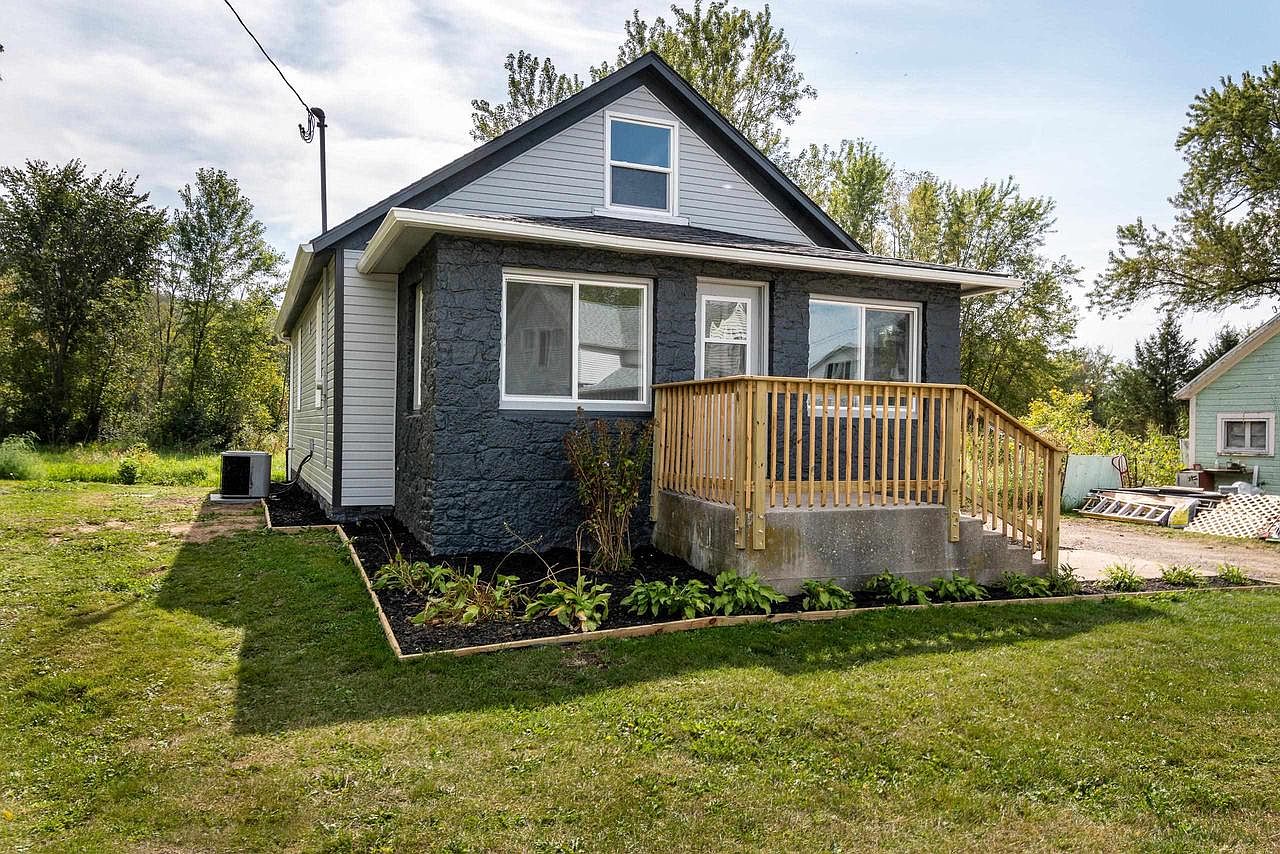E7465 County Road C, North Freedom, WI 53951 | Zillow