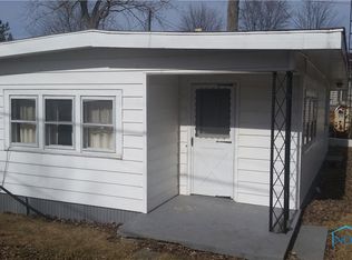 10119 W Locust Point Rd, Oak Harbor, OH 43449 | Zillow