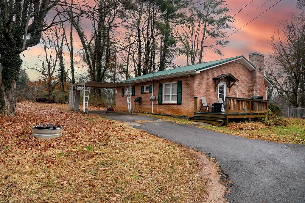 445 Crossway Rd, Bristol, VA 24201 | Zillow