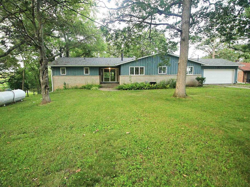 12 Lake Lynnwood, Lynn Center, IL 61262 | Zillow