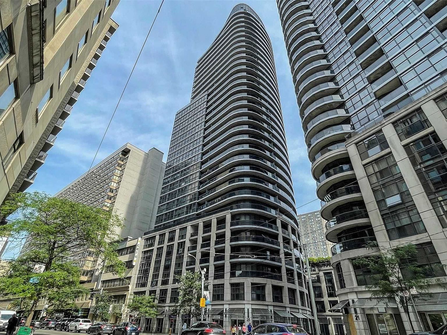 25 Carlton St #701, Toronto, ON M5B 1L4 | Zillow