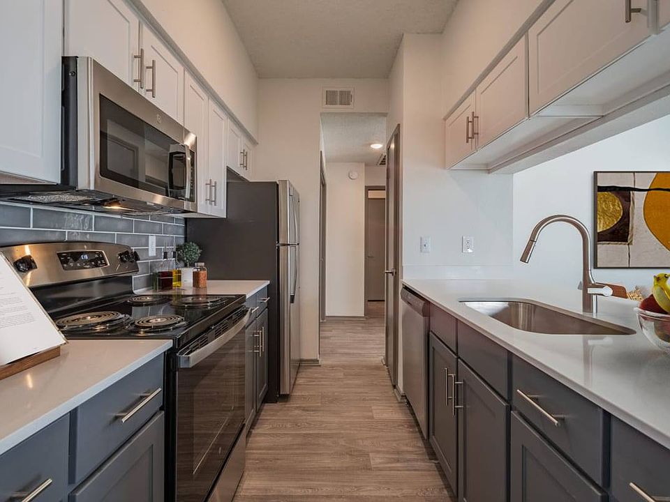 Windsong - 17717 Vail St Dallas TX | Zillow