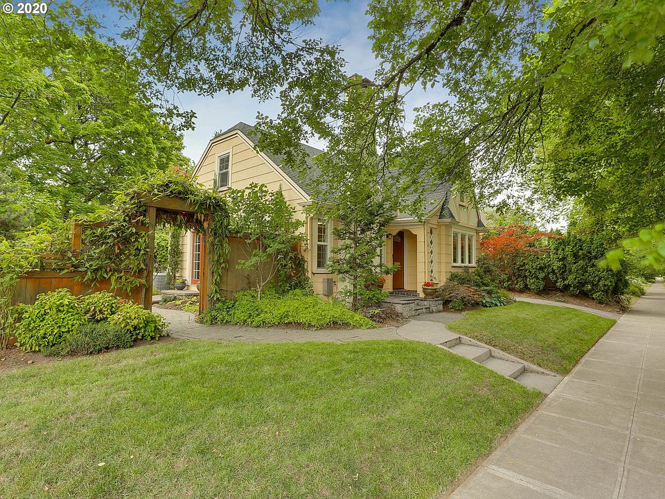 2006 SE Elliott Ave, Portland, OR 97214 | Zillow
