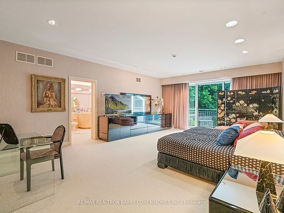 50 Park Lane Cir, Toronto, ON M3C 2N2 | MLS #C11935415 | Zillow