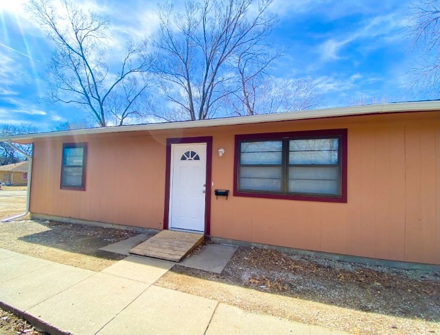1315 Yuma St, Manhattan, KS 66502 | Zillow