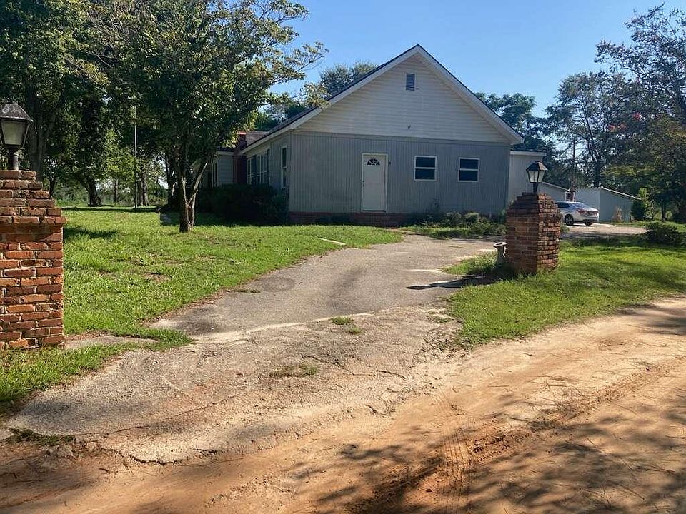 1070 Burtons Ferry Hwy #1, Sylvania, GA 30467 | MLS #10193531 | Zillow