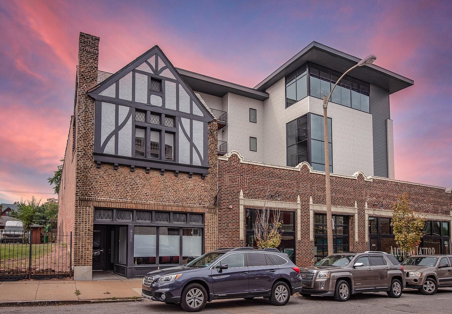 4526 Olive St #2, Saint Louis, MO 63108 | Zillow