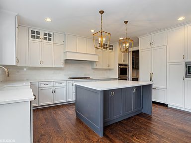 152 N Avon Rd, Elmhurst, IL 60126 | Zillow