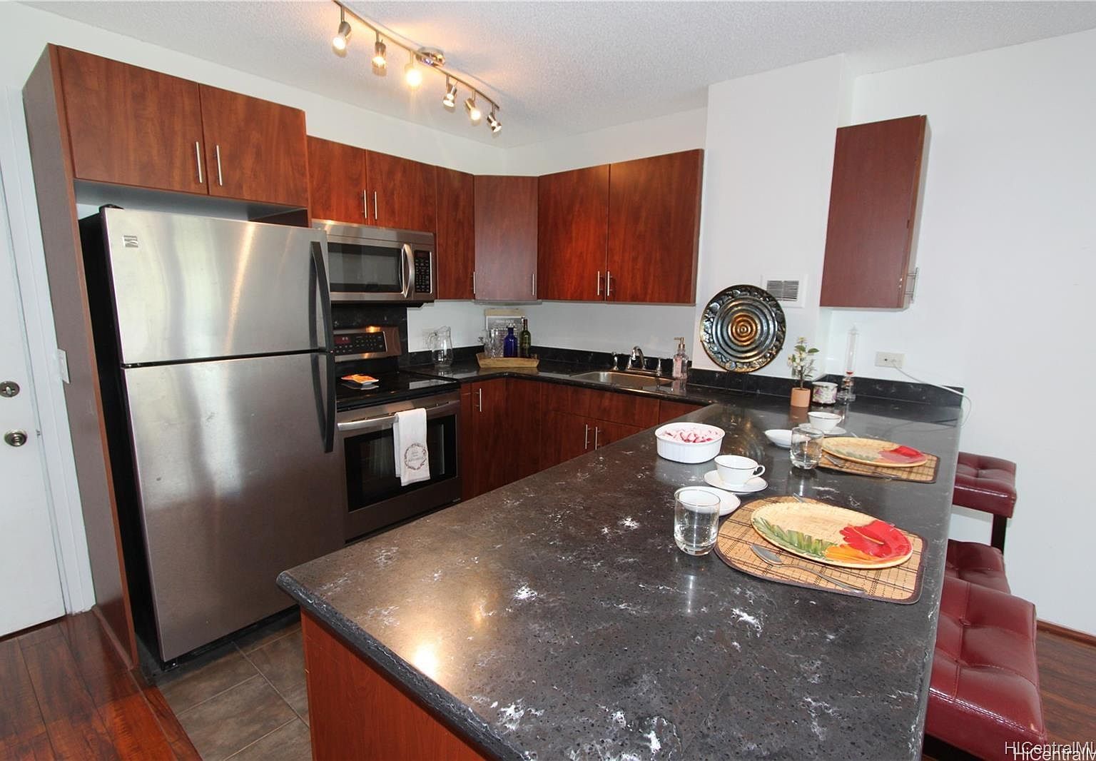 1050 Kinau St APT 1008, Honolulu, HI 96814 | Zillow