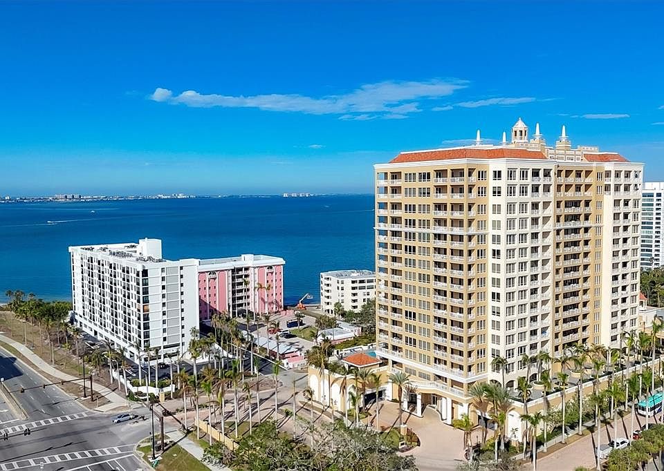 35 Watergate Dr Sarasota FL | Zillow