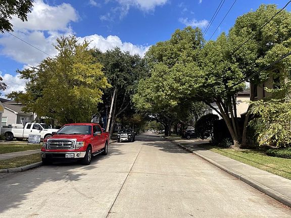 6462 Community Dr, Houston, TX 77005 | Zillow