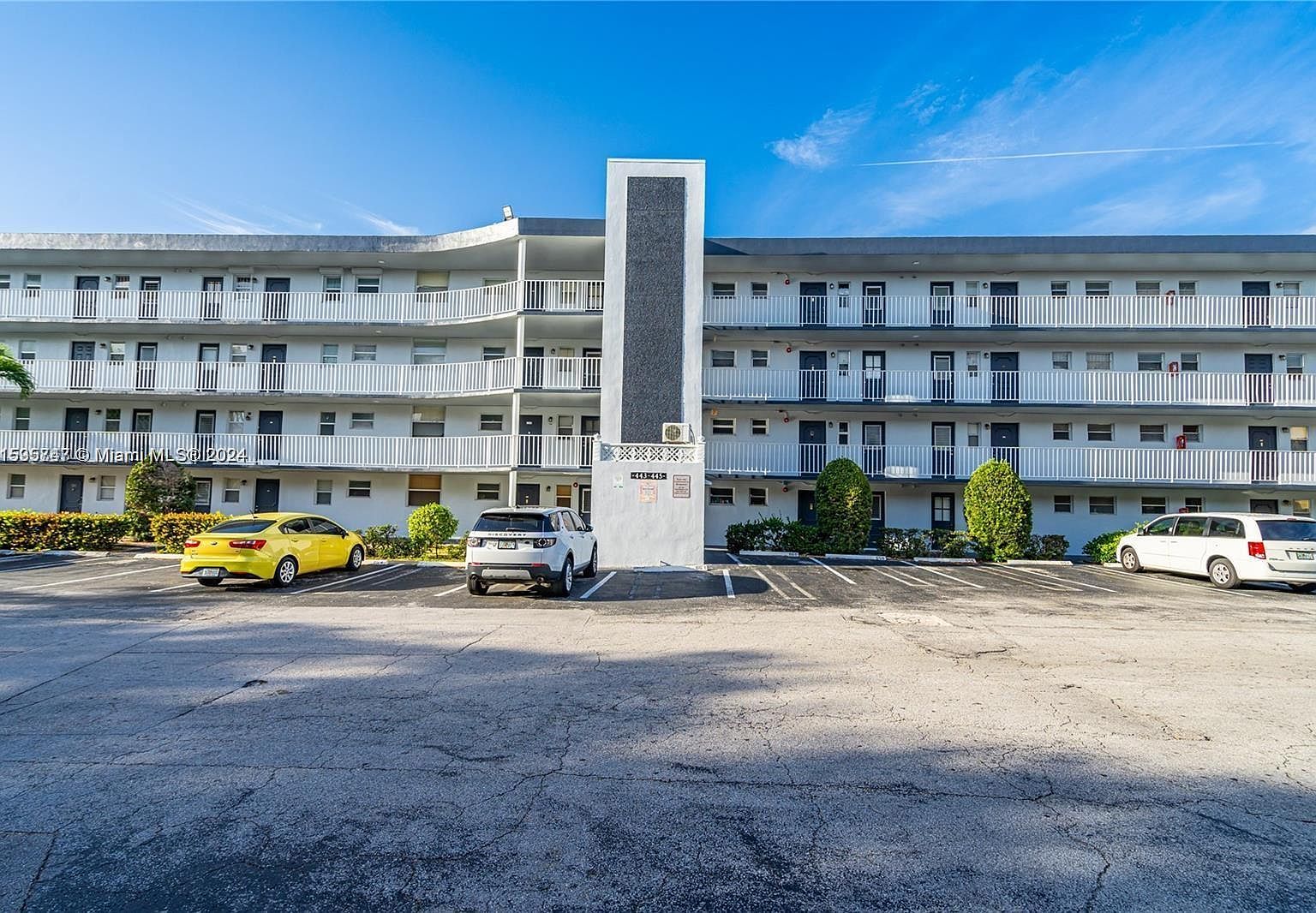 447 NE 195th St APT 109, Miami, FL 33179 | Zillow