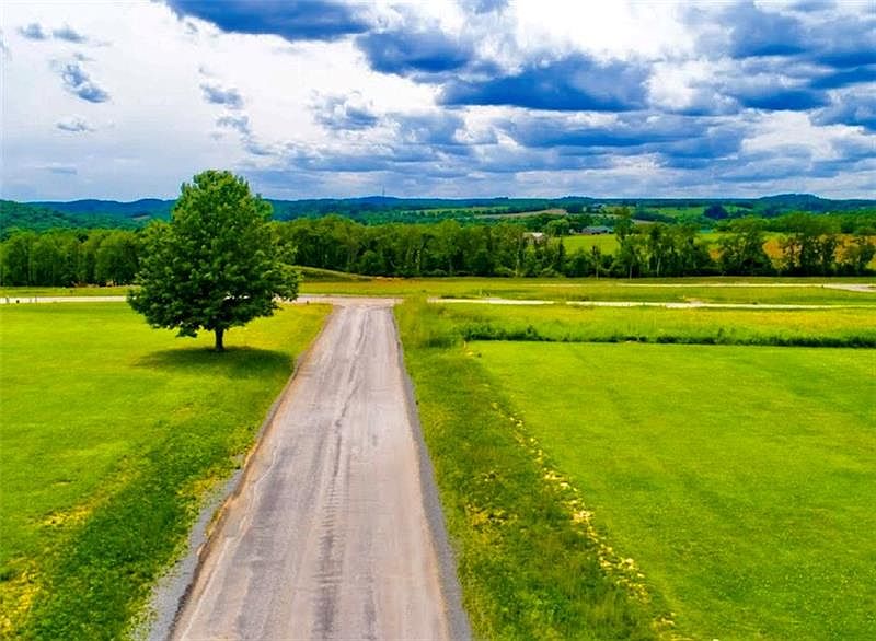 305 Hunter Dr, Scottdale, PA 15683 | MLS #1655559 | Zillow